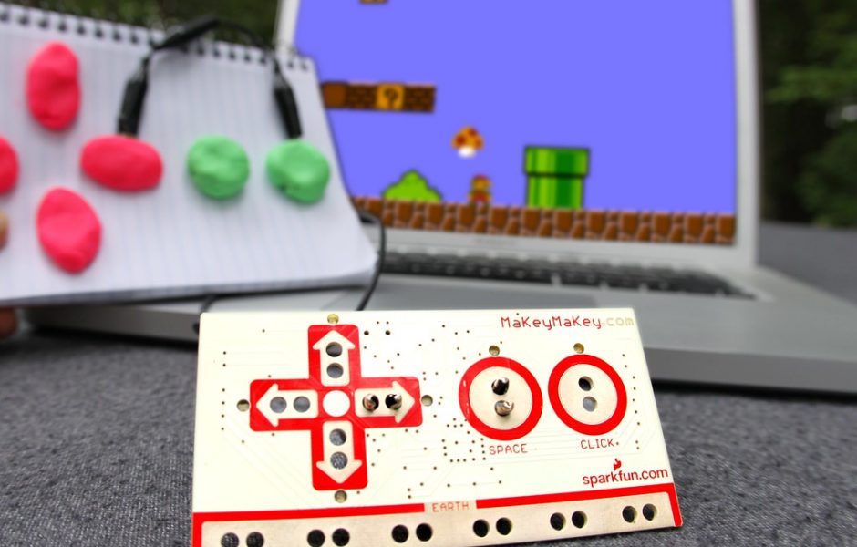 Parcours - Bidouiller avec Makey Makey - Voyageurs du numérique